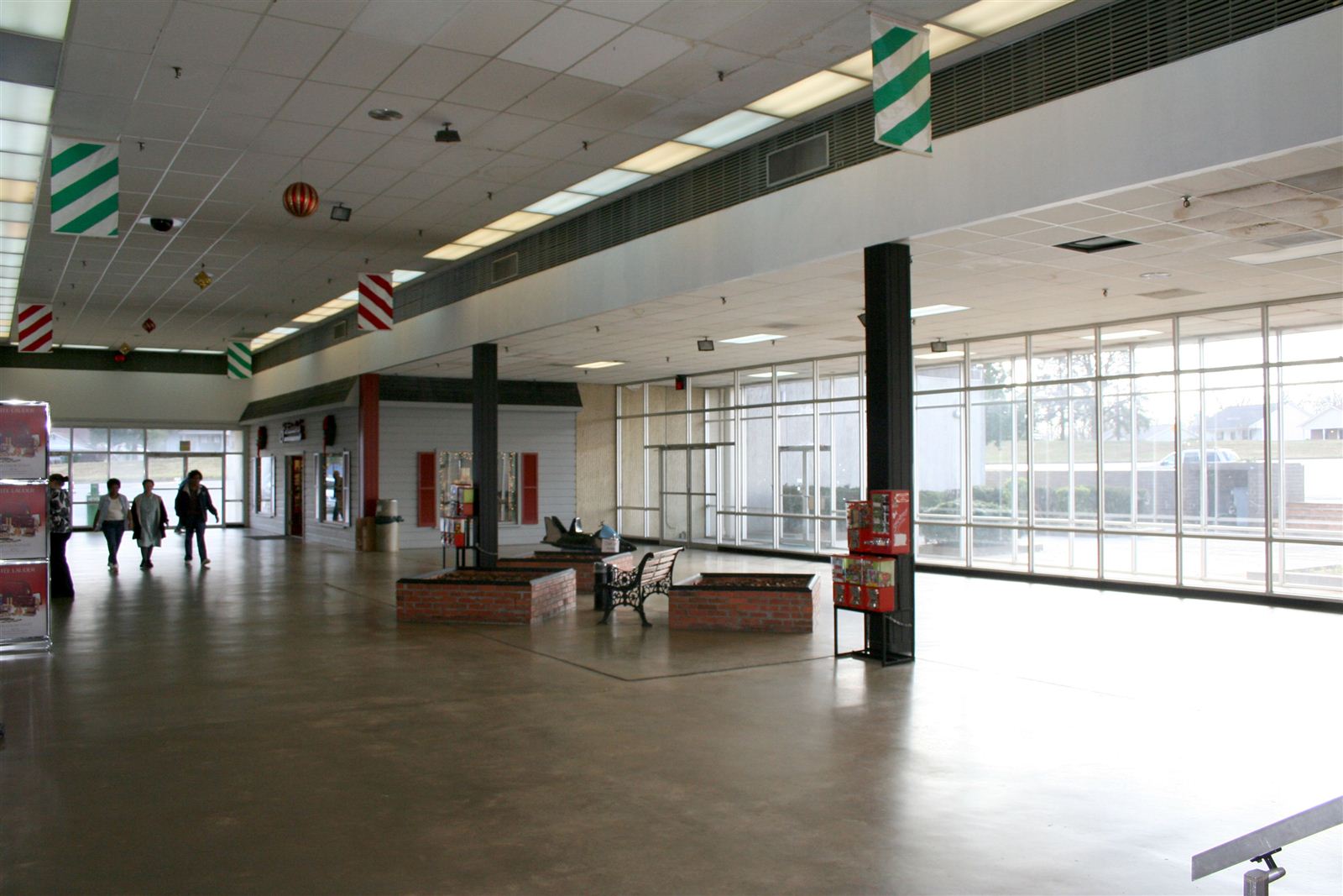 Locations Hub - Pennrose Mall